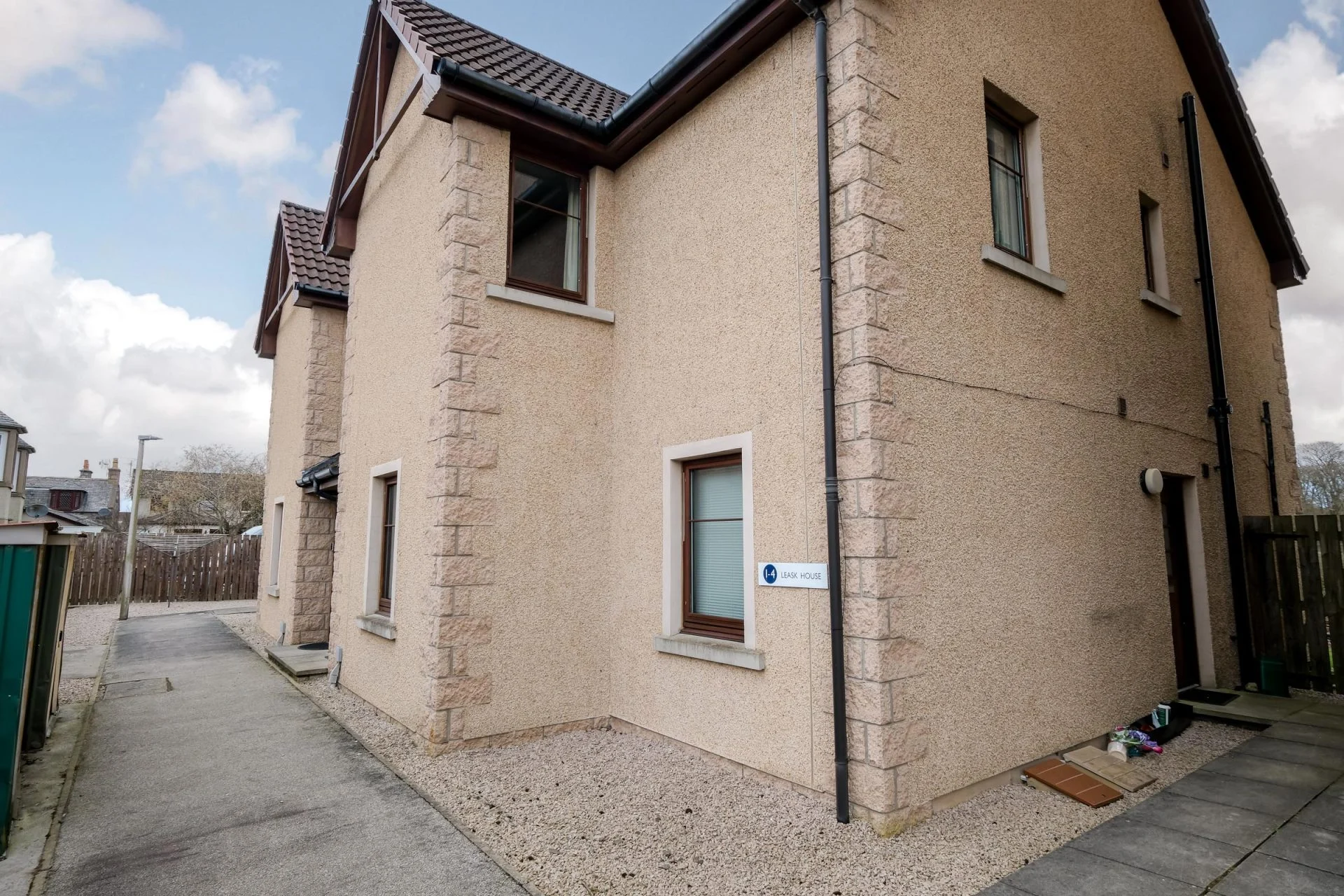 4 Leask House, Beverley Road, Inverurie, AB51 3PT - Peterkins